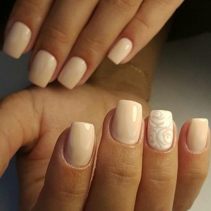 What Is the Difference Between Gel and Shellac Nail Polish? - LadyLife