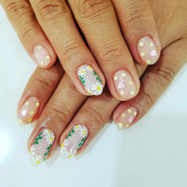 Nail Art with Dotting Tool: Step-by-Step Tutorial - LadyLife