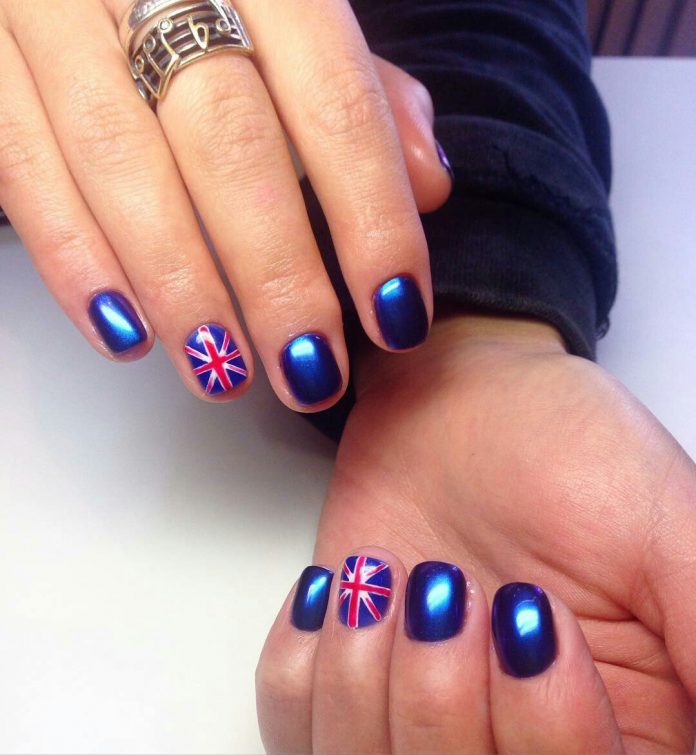 British Flag Nails Art and Designs - LadyLife