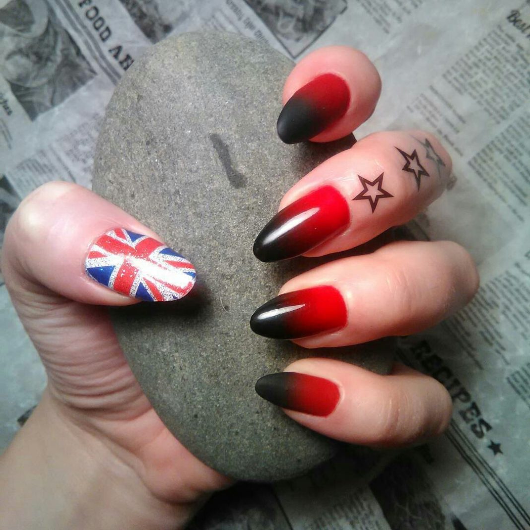 British Flag Nails Art and Designs - LadyLife