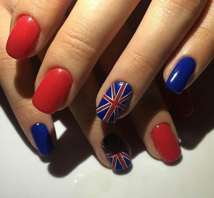 British Flag Nails Art and Designs - LadyLife