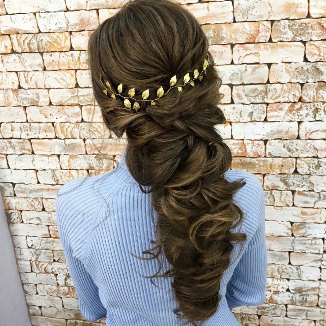 Greek Hairstyles: Grecian Hairstyle Ideas For Women - LadyLife
