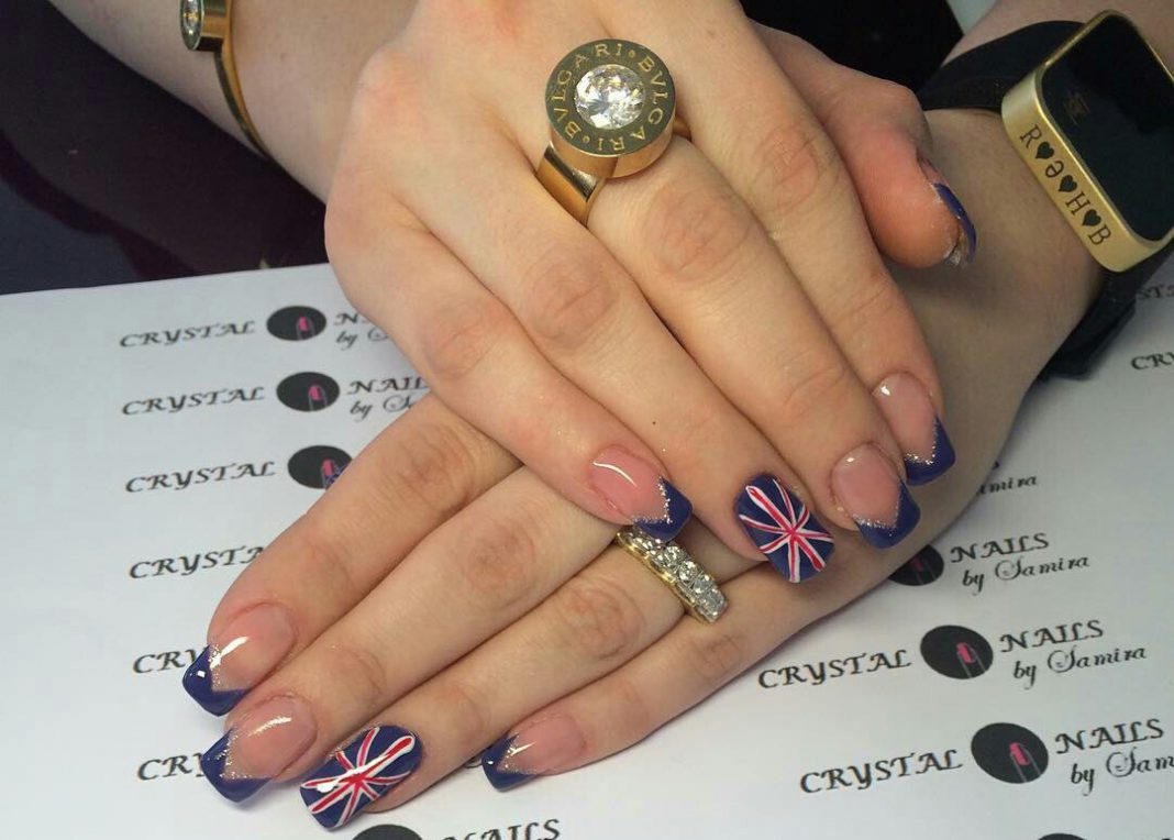 British Flag Nails Art and Designs - LadyLife