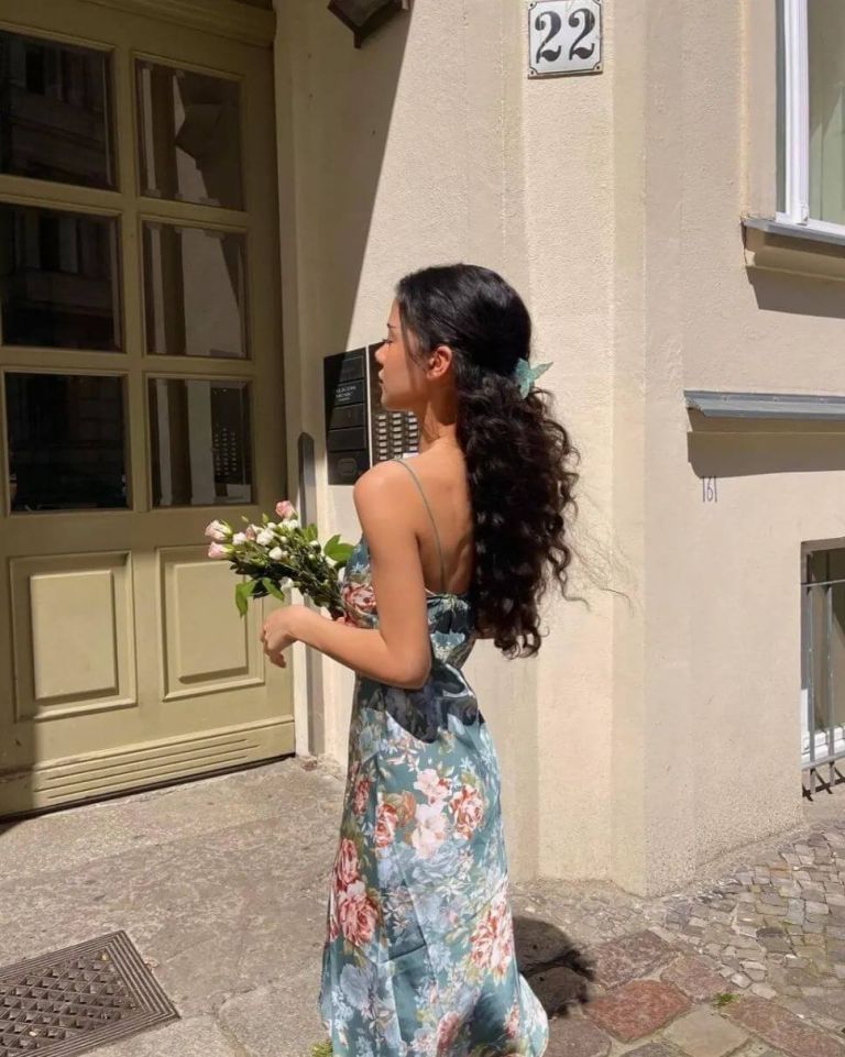 Blue Dresses for Women: Top 150+ Ideas How to Wear a Blue Dress - LadyLife