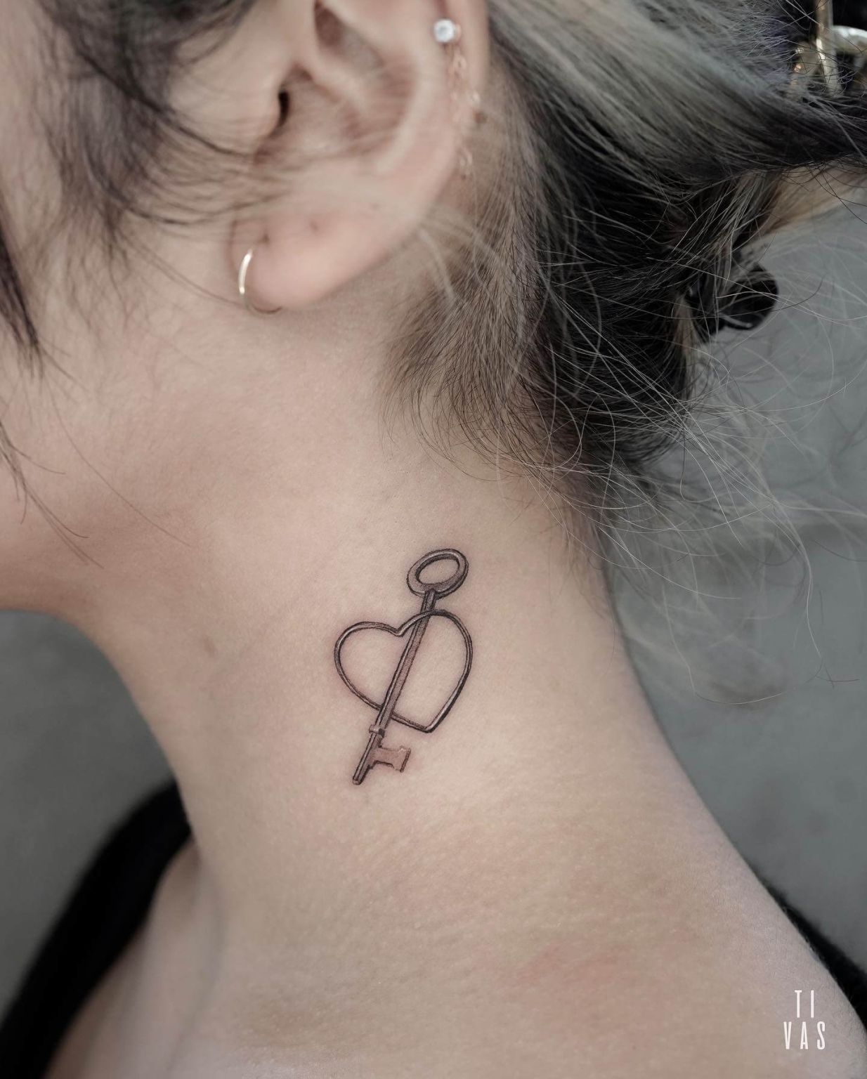 Neck Tattoos for Women: 110+ Best Design Ideas for Females - LadyLife
