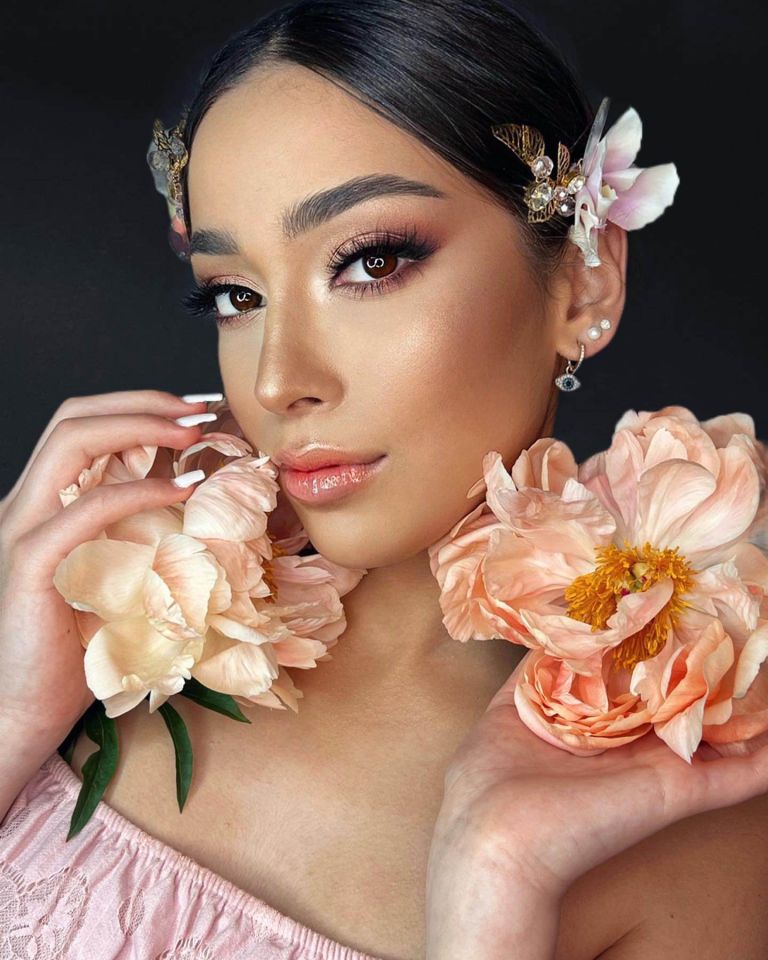 Deep Set Eyes Makeup: Top 75+ Ideas for Sunken Eyes - LadyLife